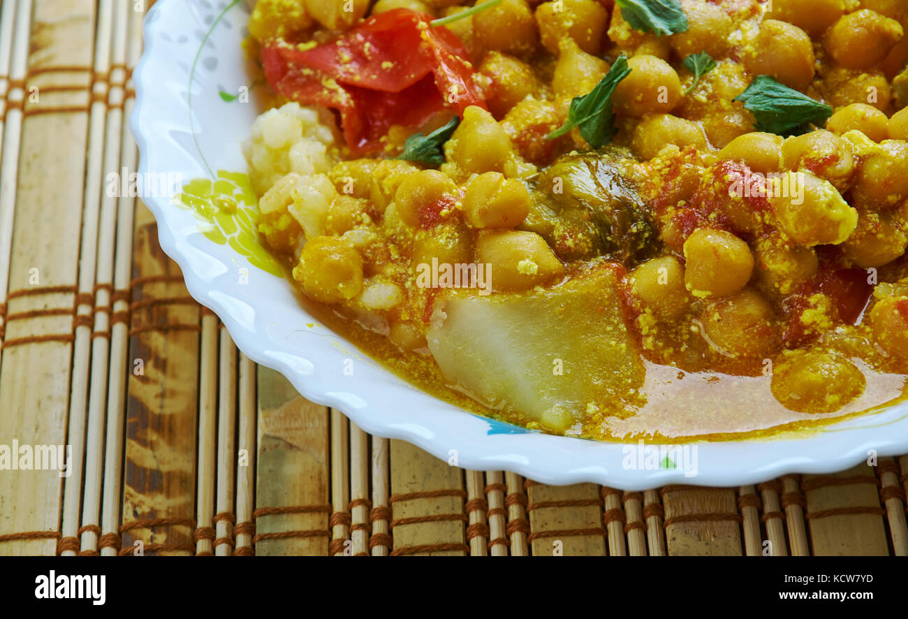 Abu Shoushe - Lebanese sweet potato and chickpea stew Stock Photo - Alamy