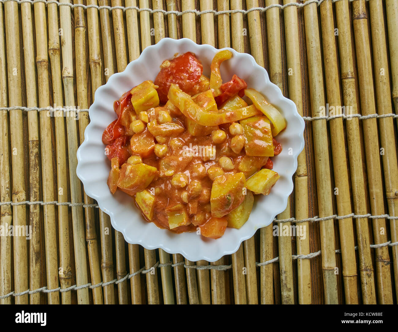 Lahori Chana Chat - chickpeas appetizer Stock Photo - Alamy