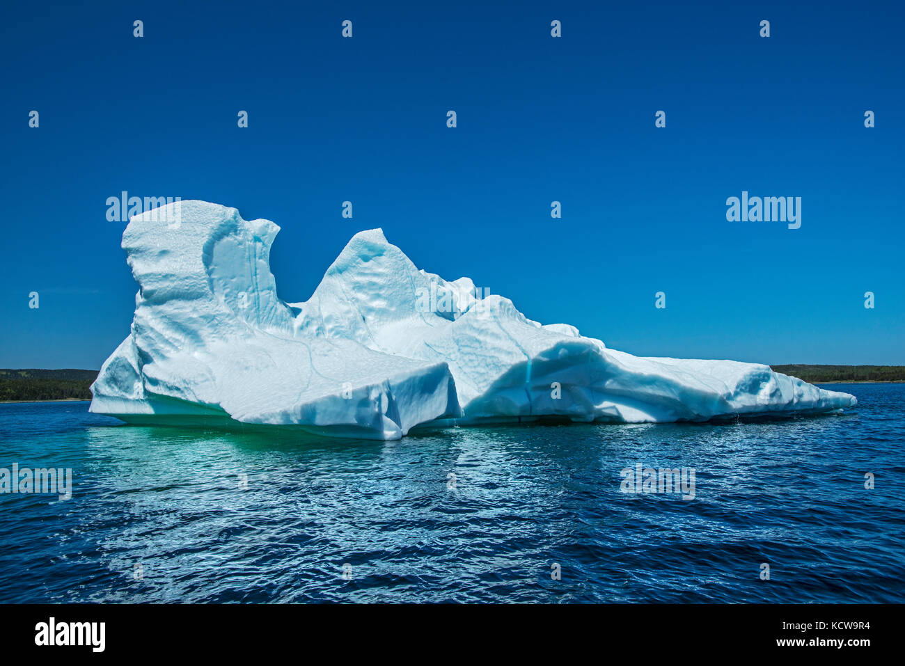 Icebergs in the Atlantic Ocean, St. Anthony, Newfoundland & Labrador ...