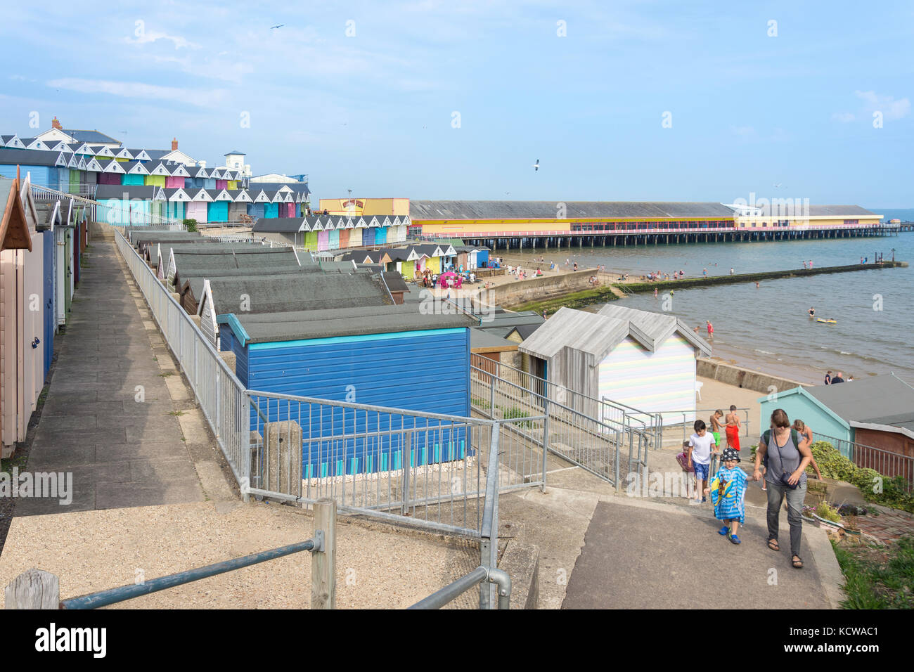 Walton on the naze uk hi-res stock photography and images - Alamy