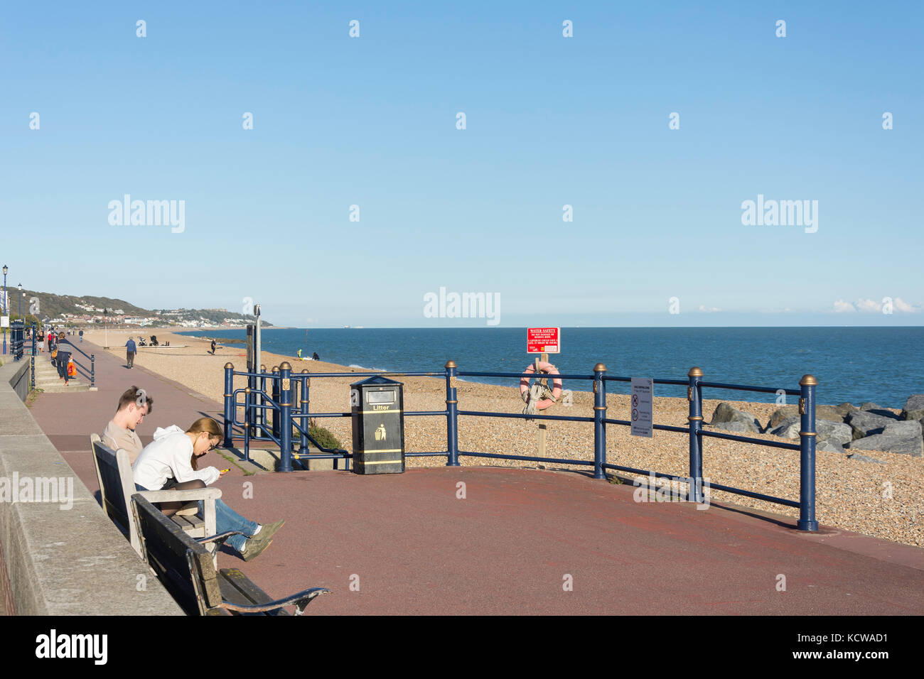 Hythe beach and promenade, Hythe, Kent, England, United Kingdom Stock ...