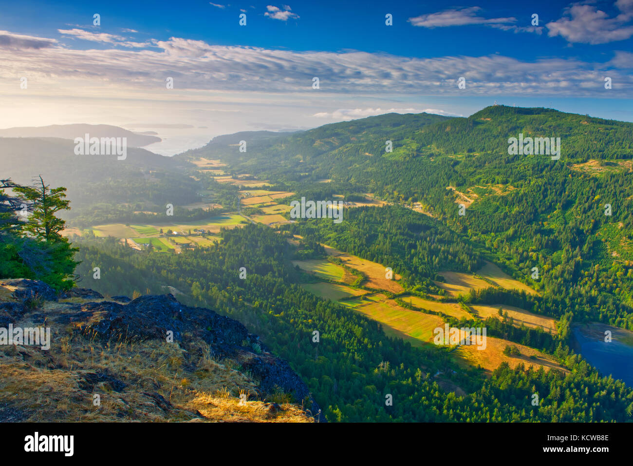 Mount maxwell hi-res stock photography and images - Alamy