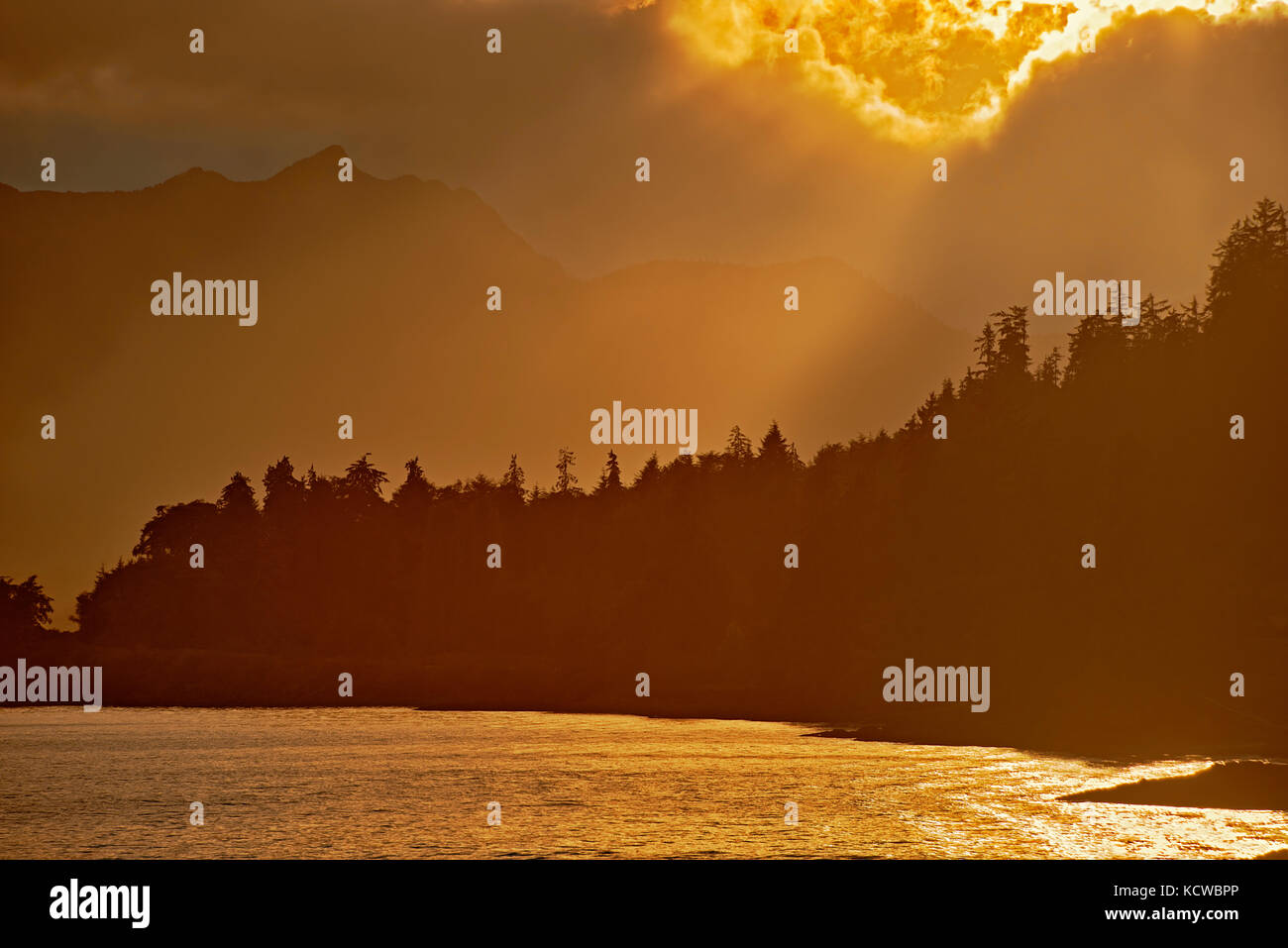 Queen Charlotte Mountains (Insular Mountains). Pacific Ocean. Graham ...