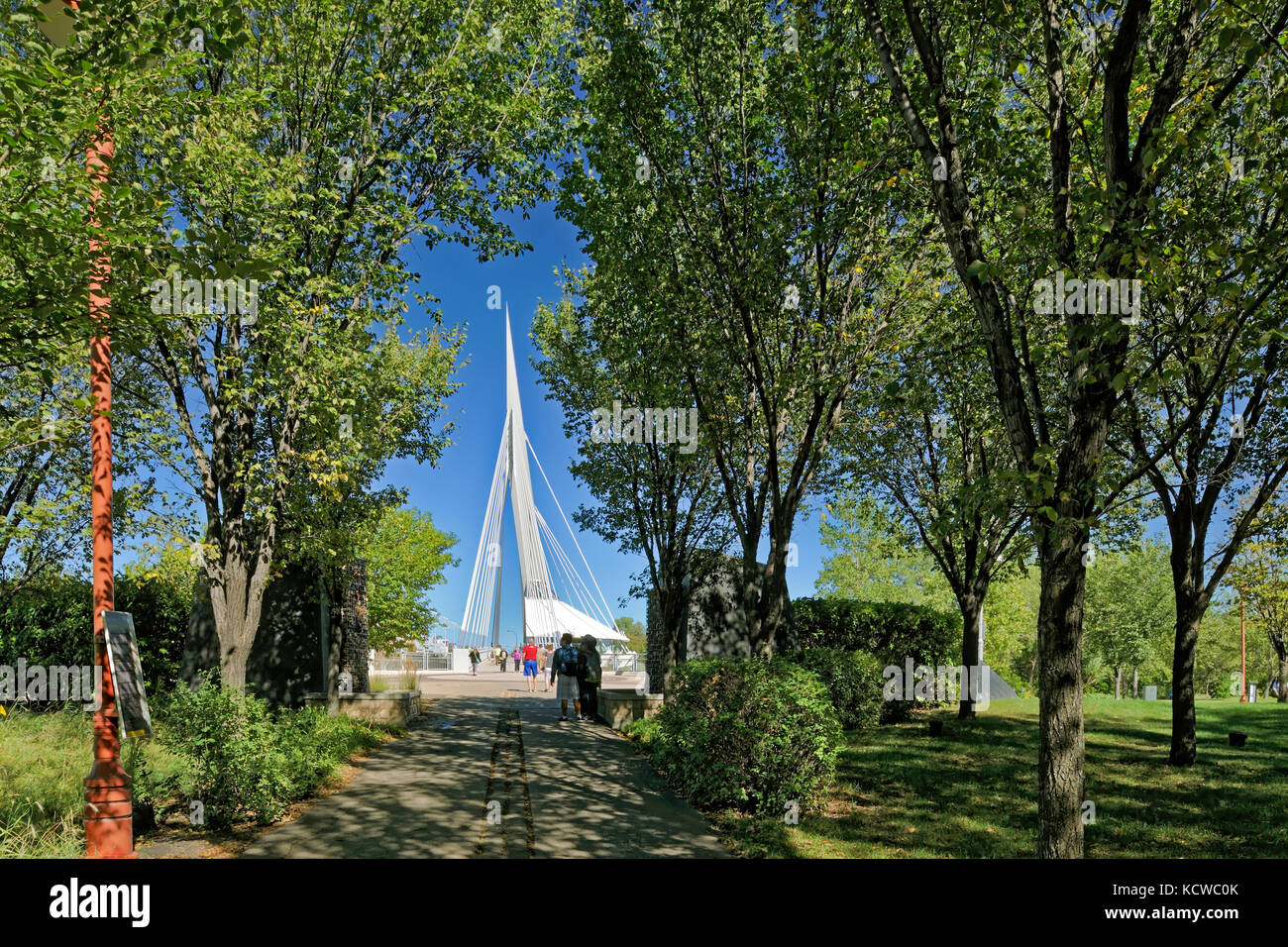 Esplanade riel bridge architect etienne gaboury hi-res stock ...
