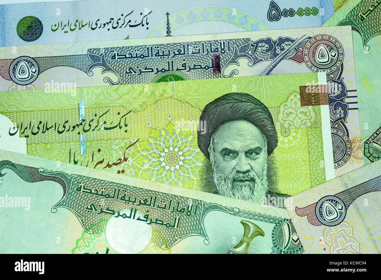 Close up Banknote and Currency Bills and Coins Stock Photo - Alamy