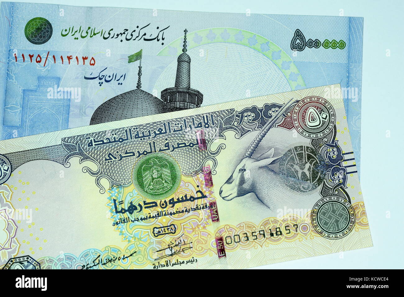 Close up Banknote and Currency Bills and Coins Stock Photo - Alamy