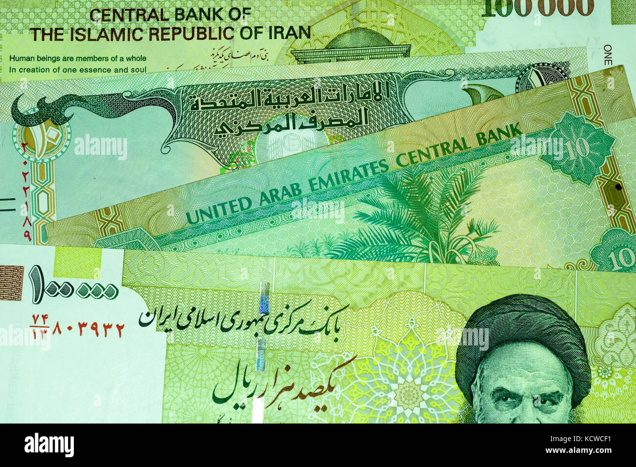 Close up Banknote and Currency Bills and Coins Stock Photo - Alamy