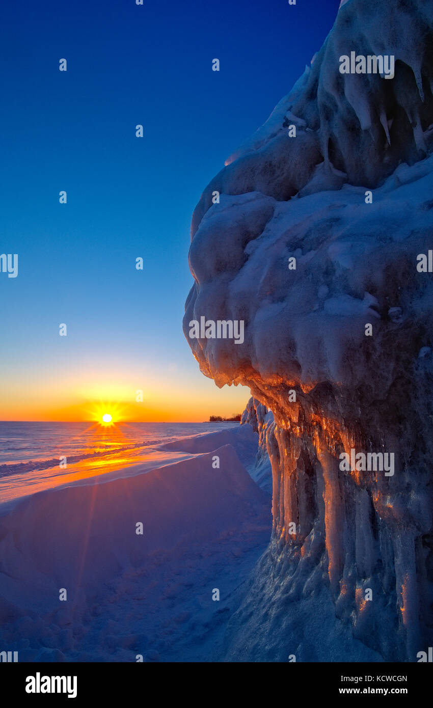 Ice on shore of Lake Winnipeg at sunrise, Winnipeg Beach, Manitoba ...