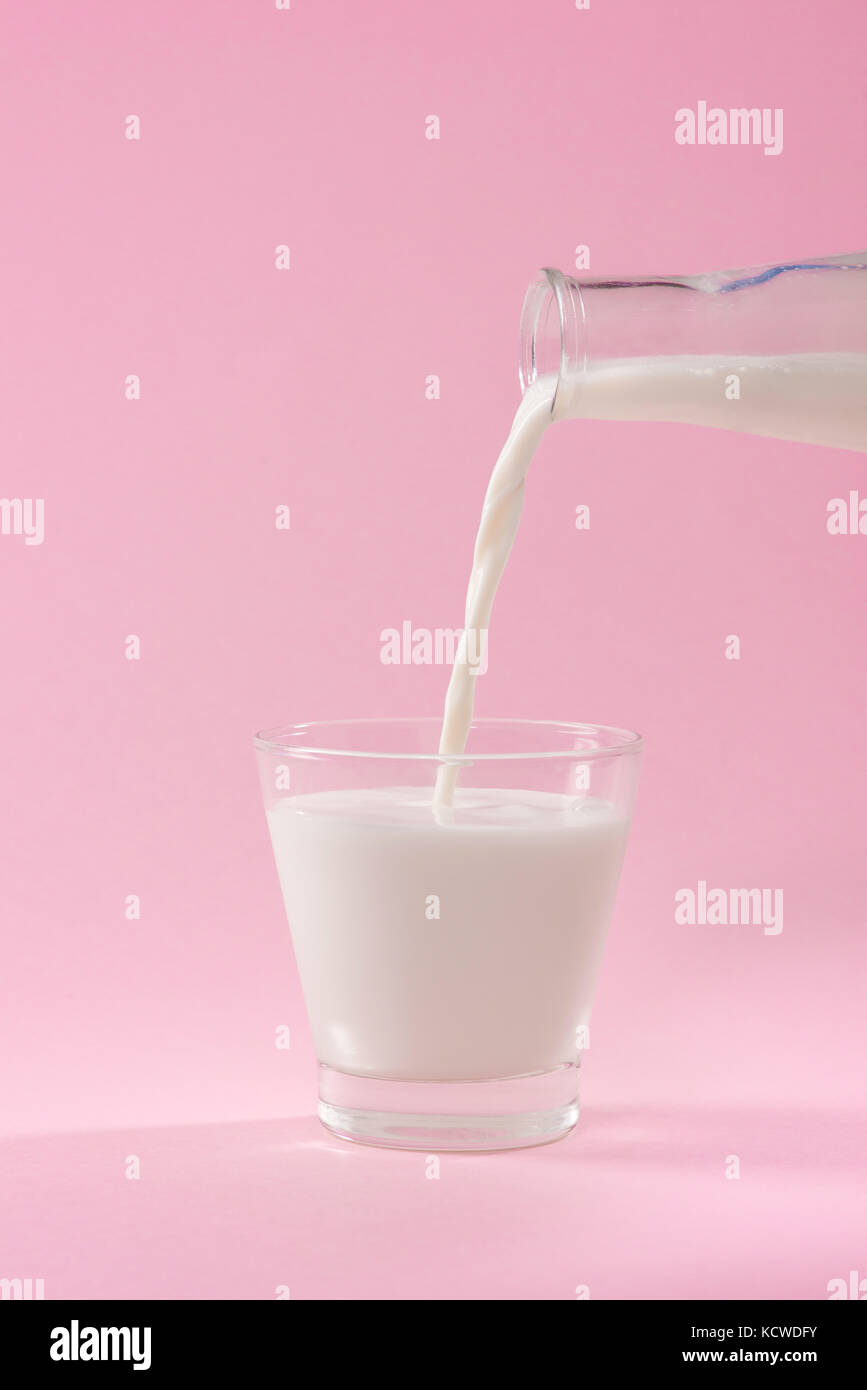 Pink milk splash hi-res stock photography and images - Alamy