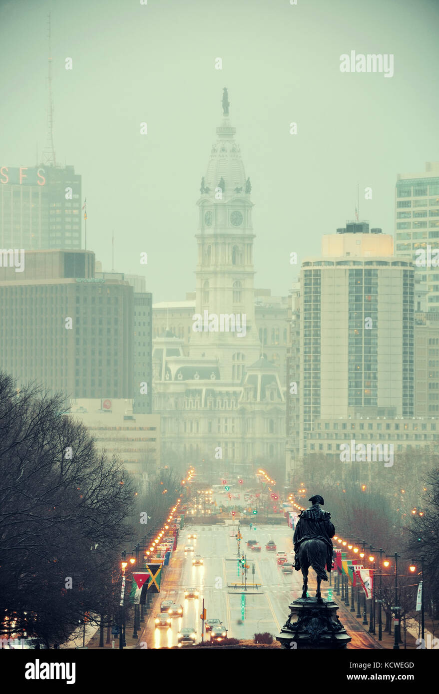 PHILADELPHIA, PENNSYLVANIA - MAR 26: City street view with urban ...