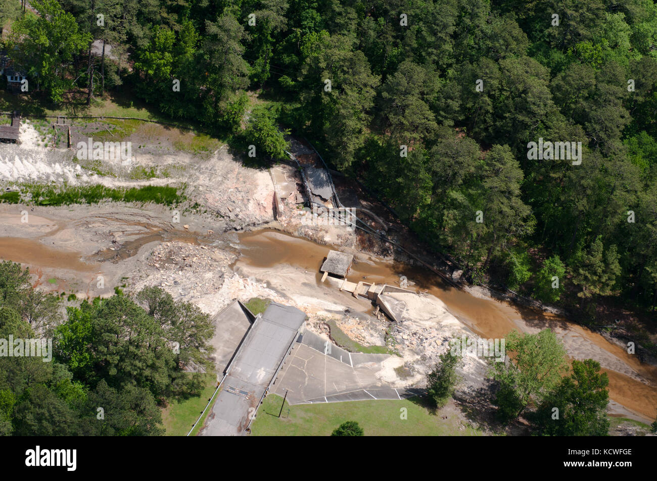 South Carolina Army National Guard UH-60 Black Hawk helicopter from the ...