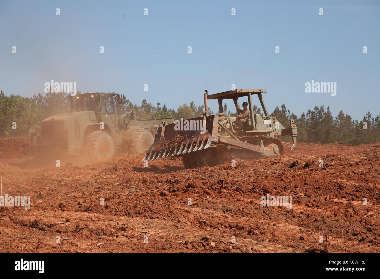 South Carolina Army National Guard Soldiers from the 124 Engineer ...