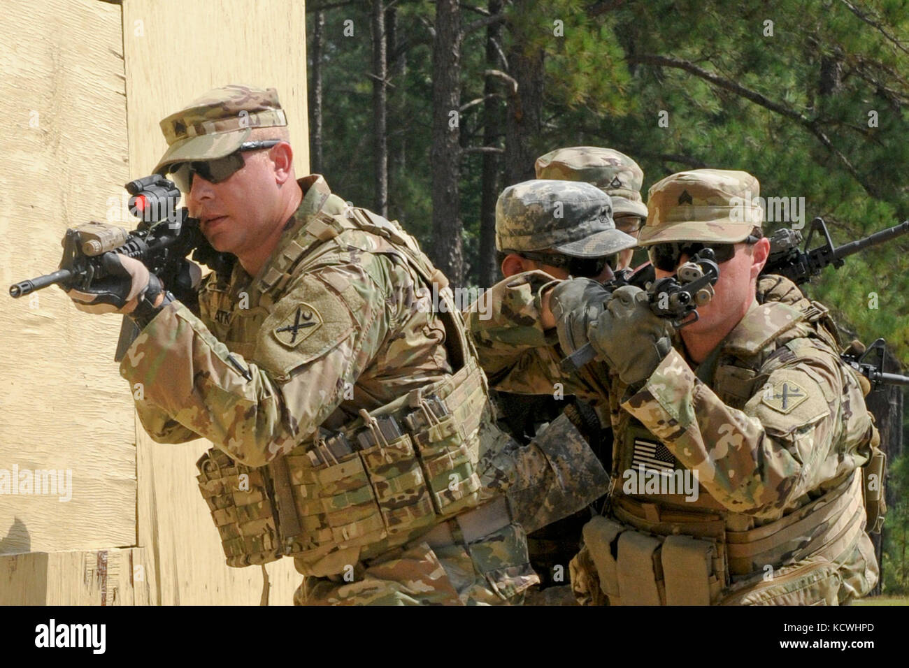 Soldiers with 1st Battalion, 118th Infantry Regiment, South Carolina ...