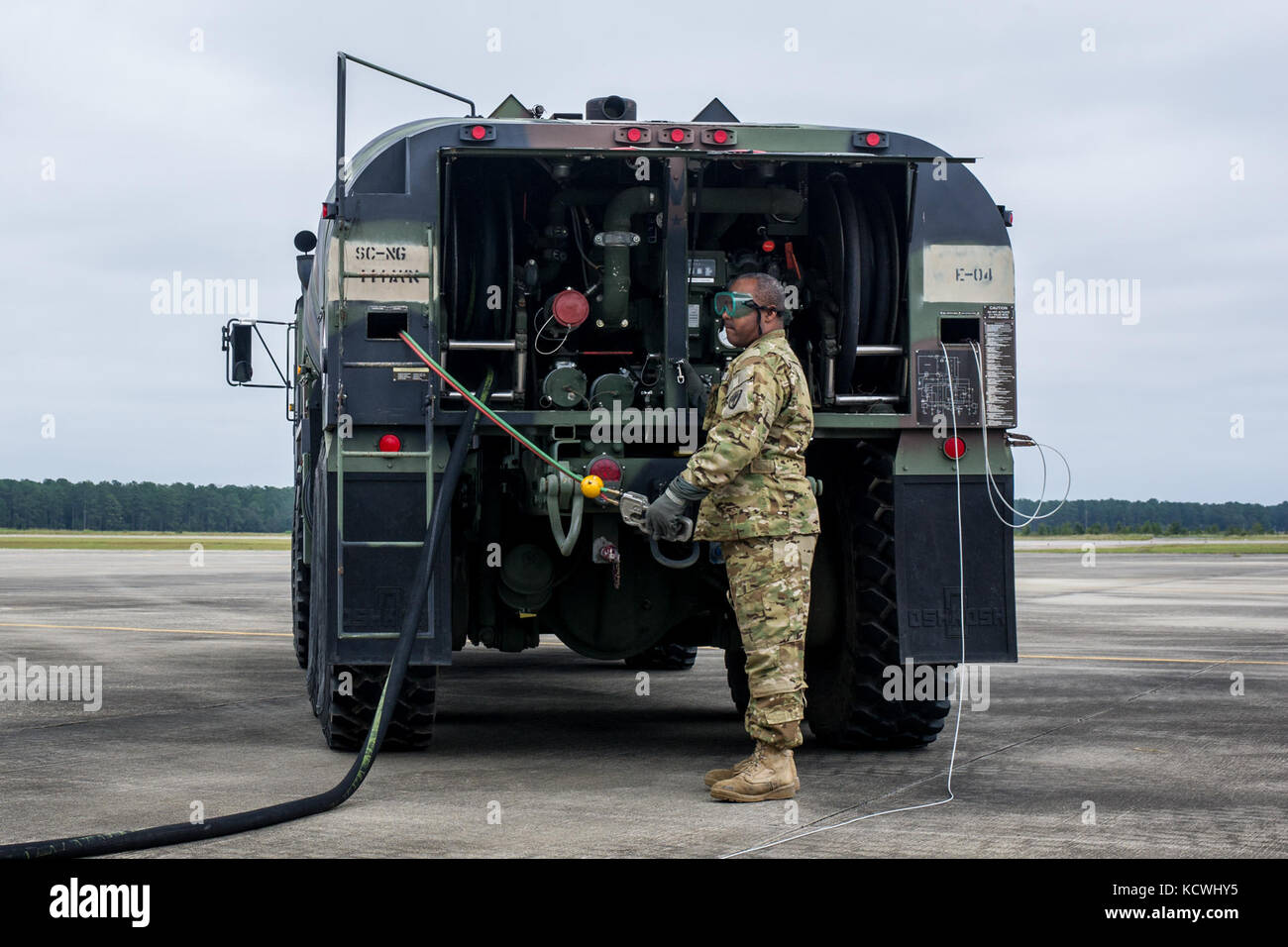Refueler hi-res stock photography and images - Alamy