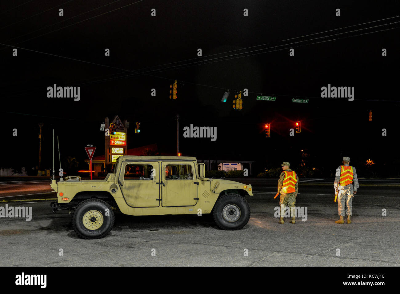 U.S. Soldiers with the 1-178 Field Artillery Battalion, South Carolina ...