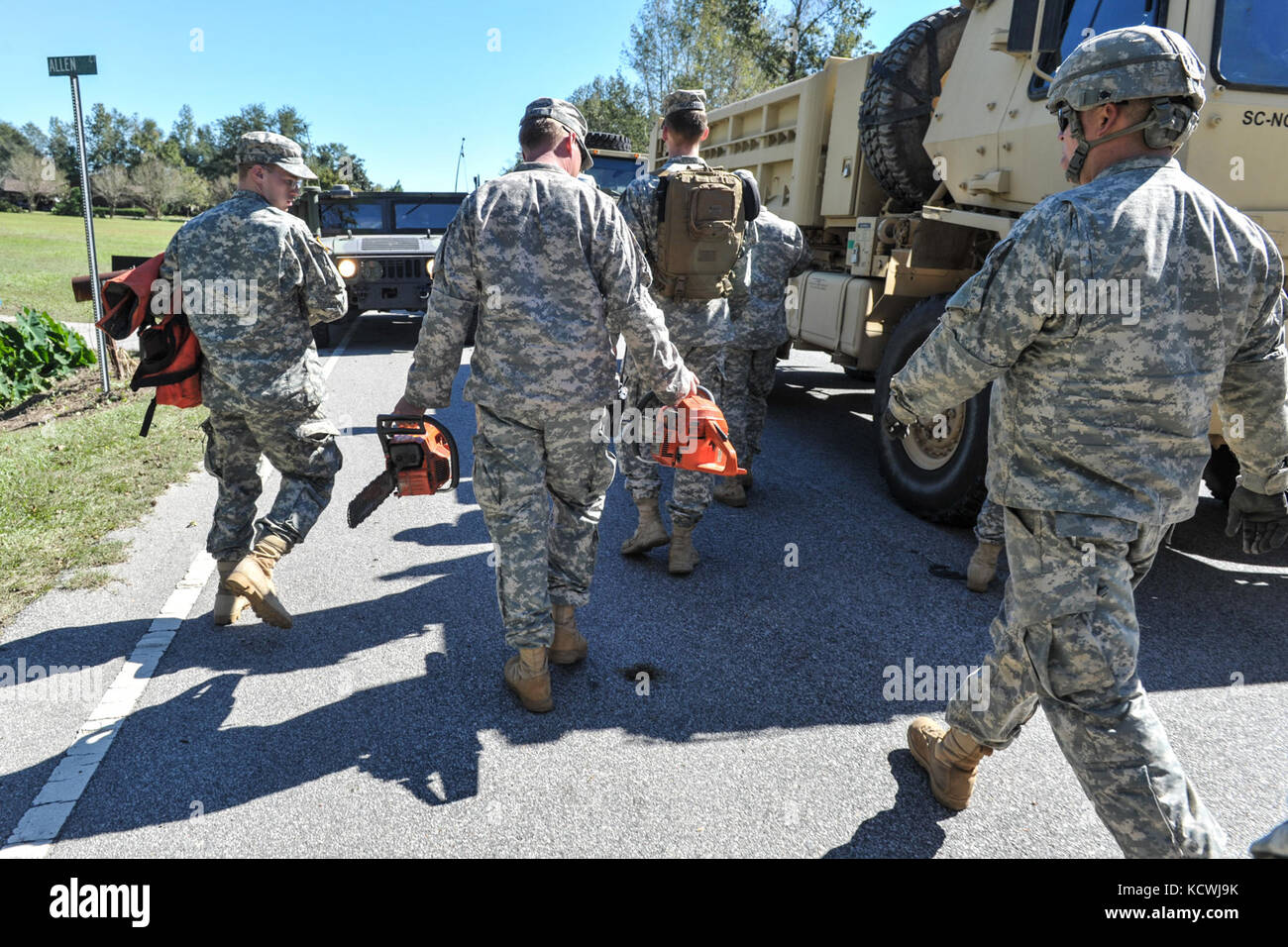 U.S. Soldiers with the 178th Engineer Battalion, South Carolina Army ...