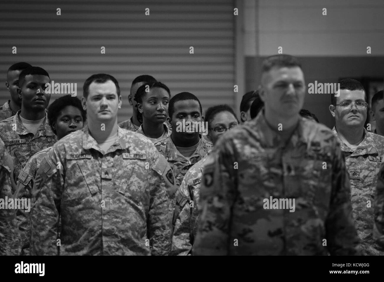 S.C. Army National Guard Soldiers with Headquarters and Headquarters ...