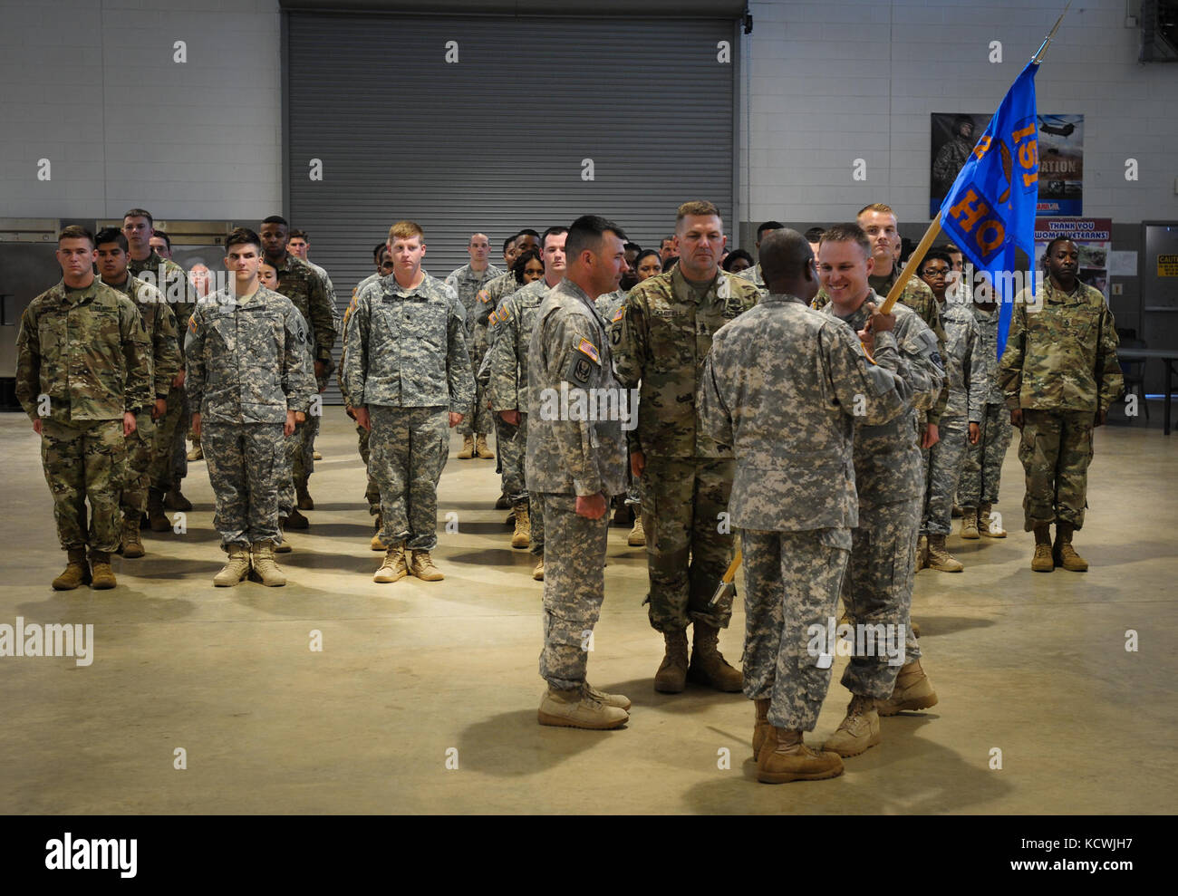 S.C. Army National Guard Soldiers with Headquarters and Headquarters ...