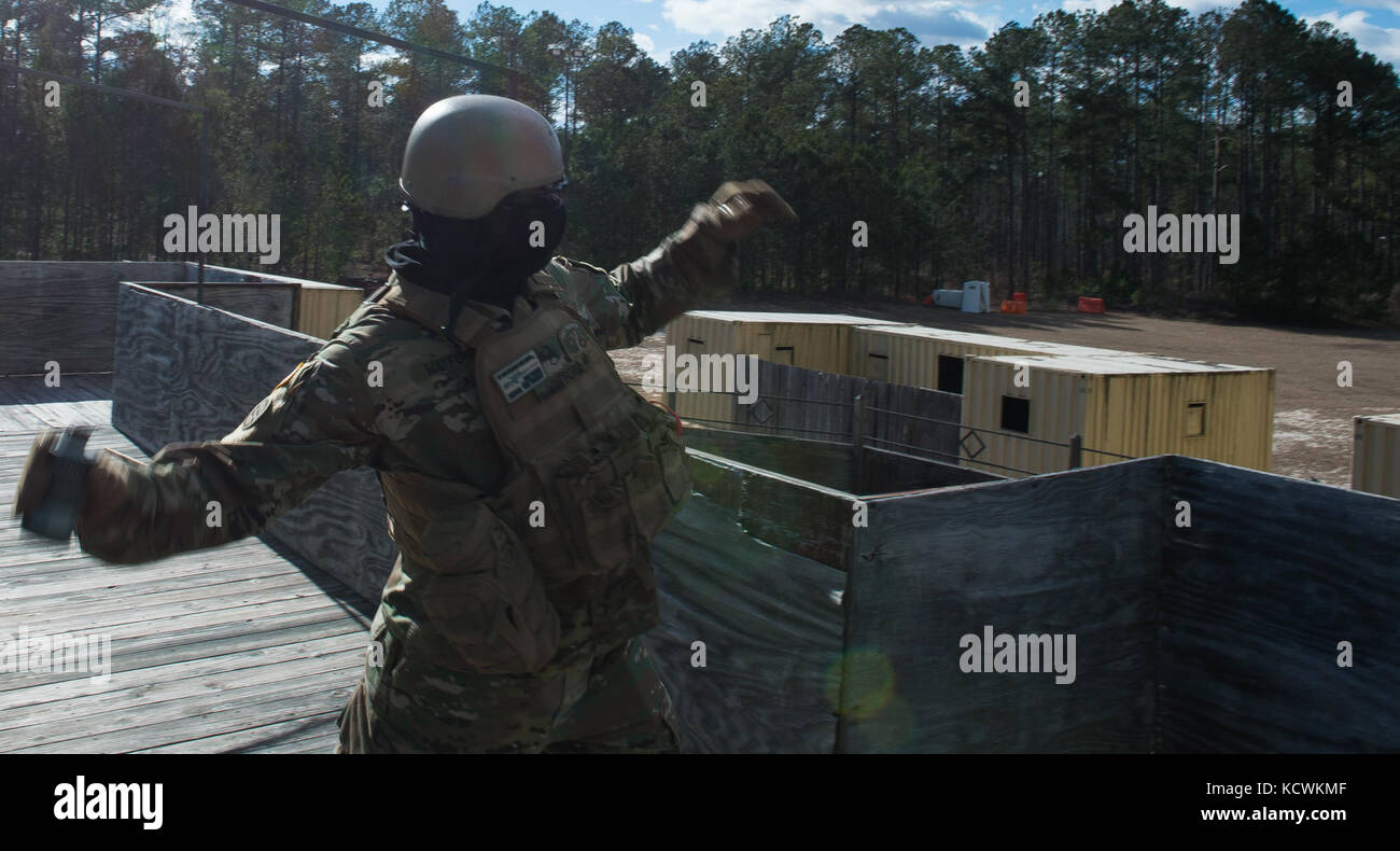 Basic leader course hi-res stock photography and images - Alamy