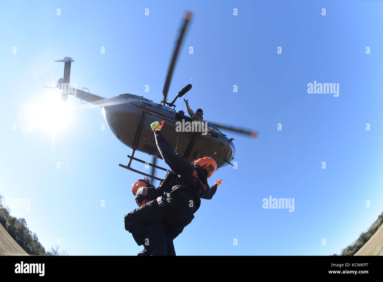 South Carolina National Guard Soldiers, and fire department/EMS ...