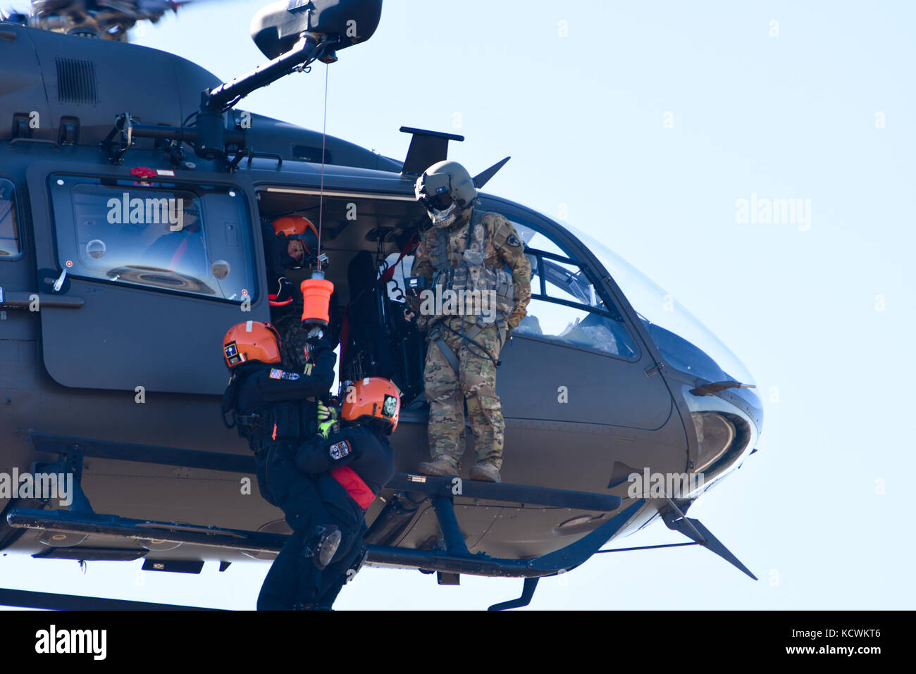 South Carolina National Guard Soldiers, and fire department/EMS ...