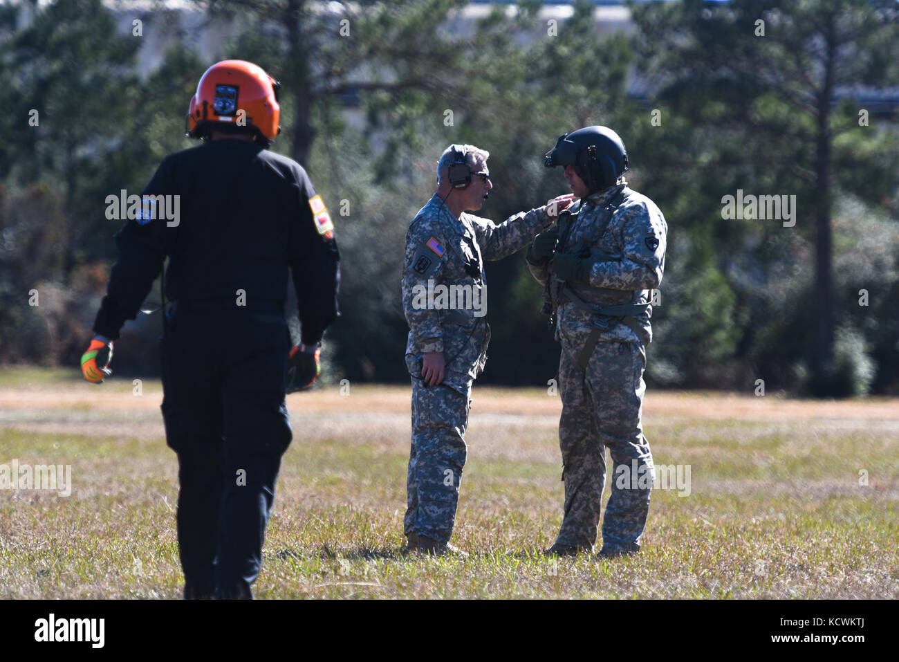 South Carolina National Guard Soldiers, and fire department/EMS ...