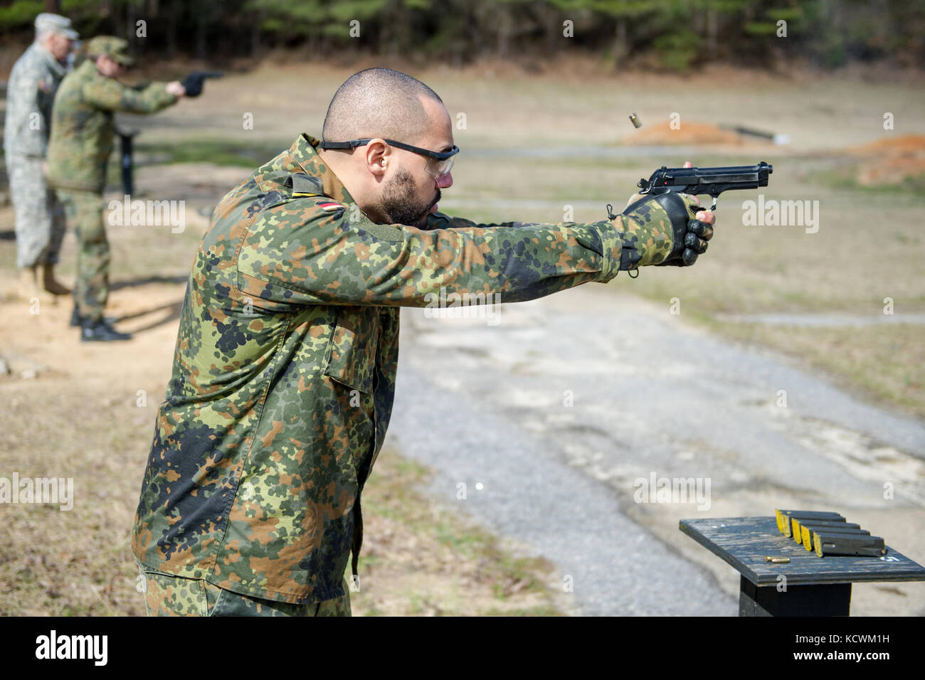 M9 pistol hi-res stock photography and images - Alamy