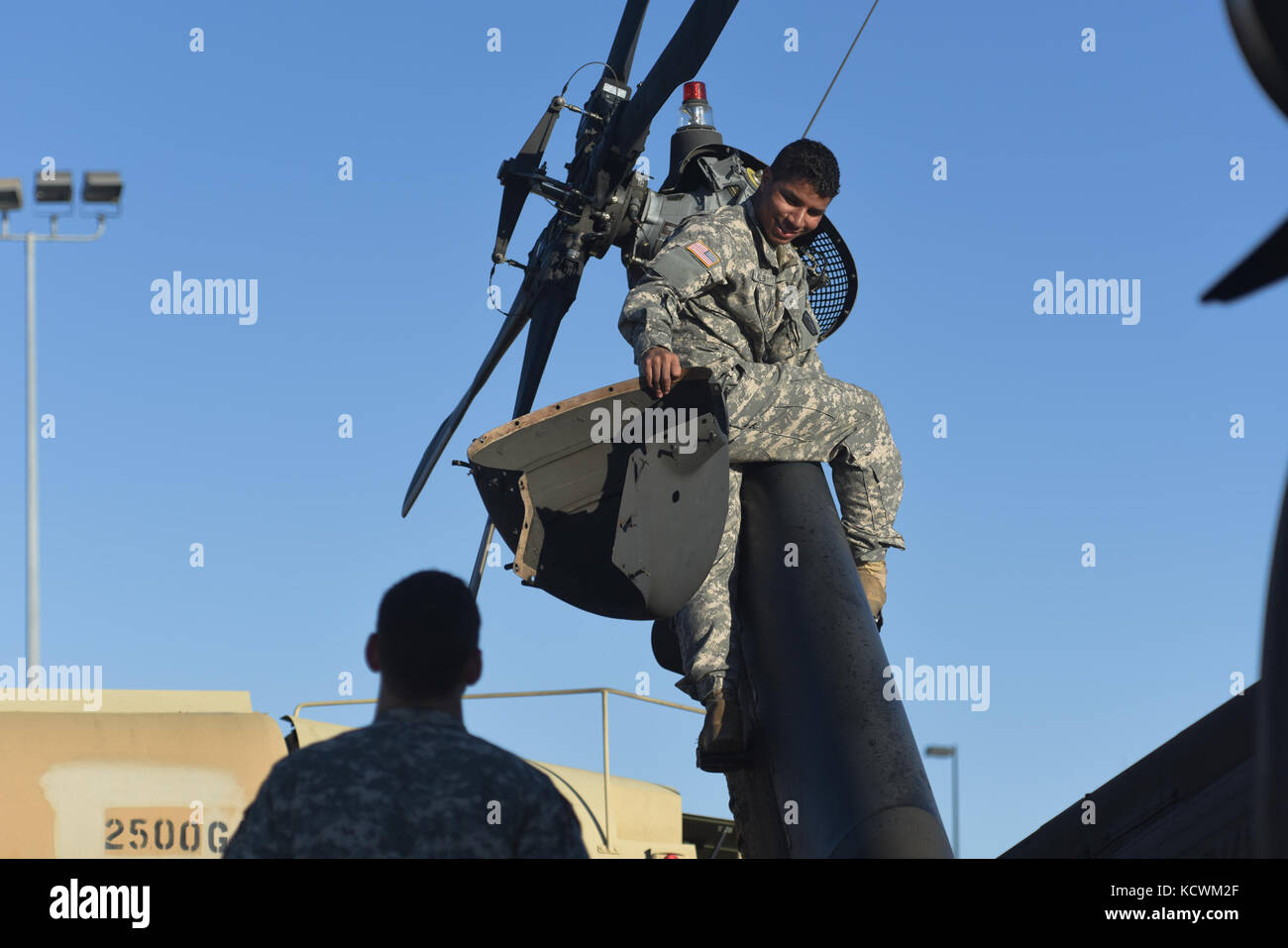 South Carolina National Guard Soldiers and fire department/EMS rescuers ...