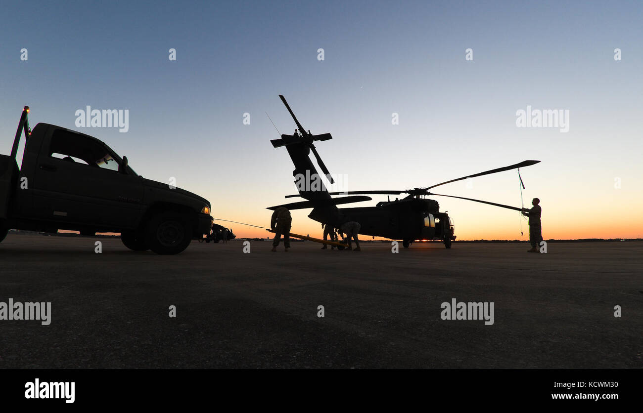 South Carolina National Guard Soldiers and fire department/EMS rescuers ...