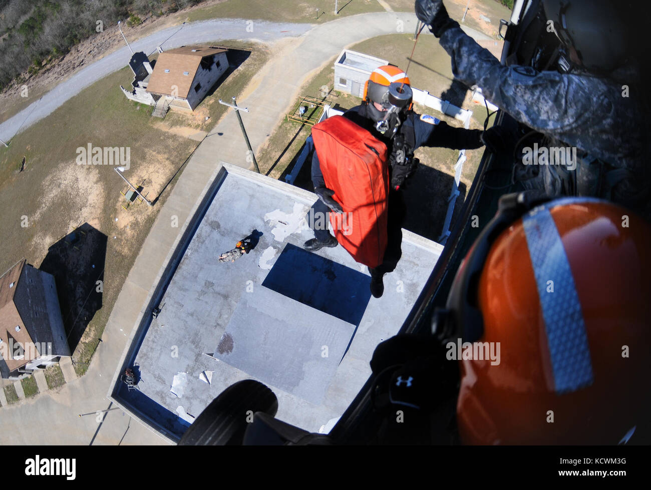 South Carolina National Guard Soldiers, and fire department/EMS ...