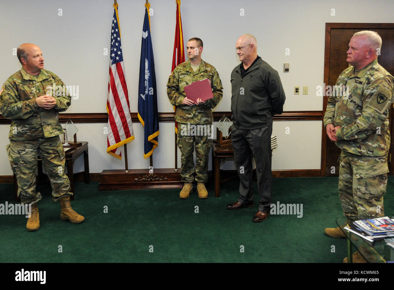 Retired u s navy master chief hi-res stock photography and images - Alamy