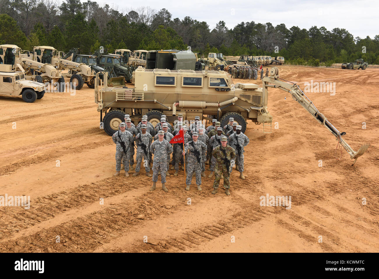 S.C. Army National Guard Soldiers with 122nd Engineer Battalion, 59th ...