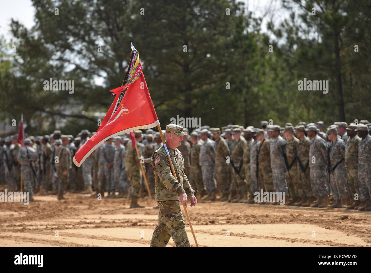 S.C. Army National Guard Soldiers with 122nd Engineer Battalion, 59th ...