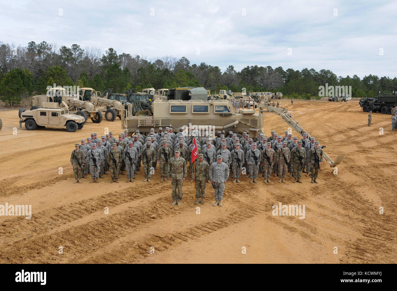 S.C. Army National Guard Soldiers with 122nd Engineer Battalion, 59th ...