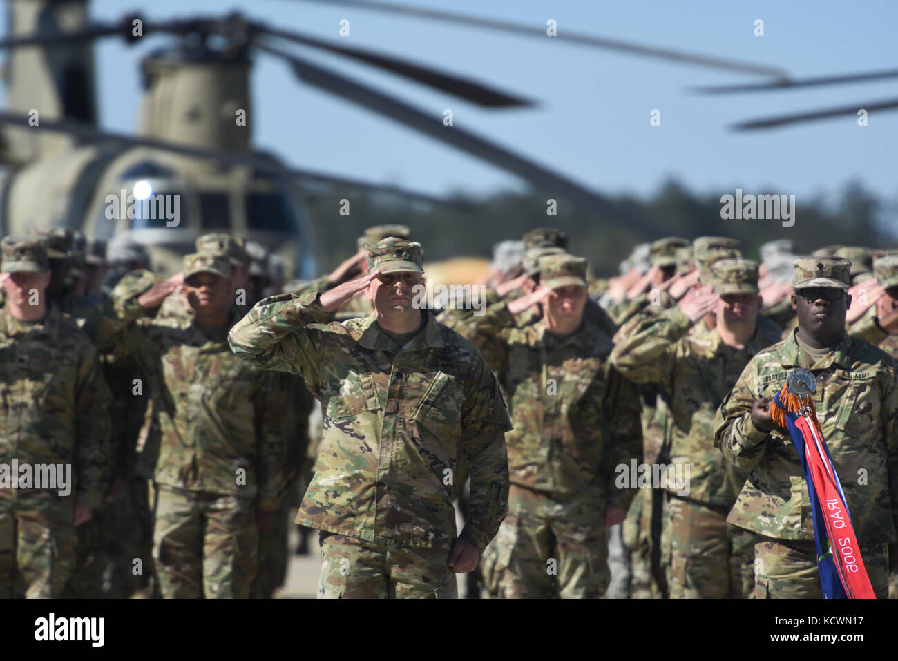 South Carolina Army National Guard Soldiers with 59th Aviation Troop ...