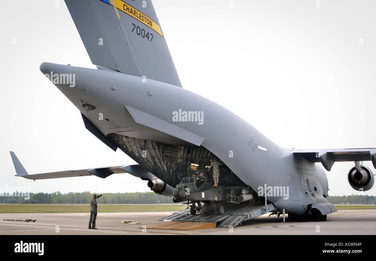 South Carolina Army National Guard Soldiers with 1-151st Attack ...