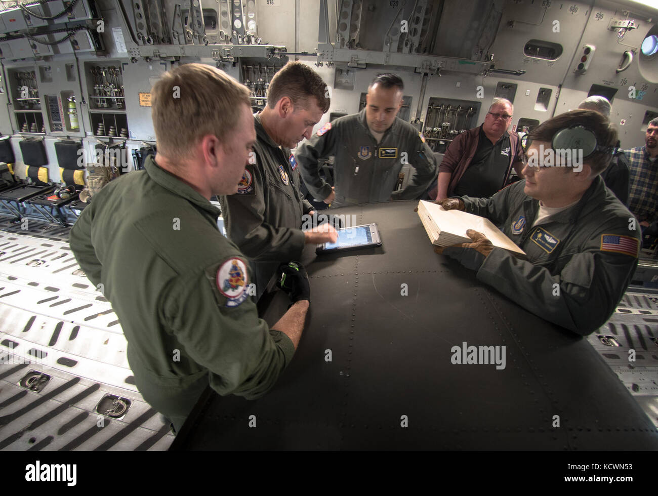 South Carolina Army National Guard Soldiers with 1-151st Attack ...