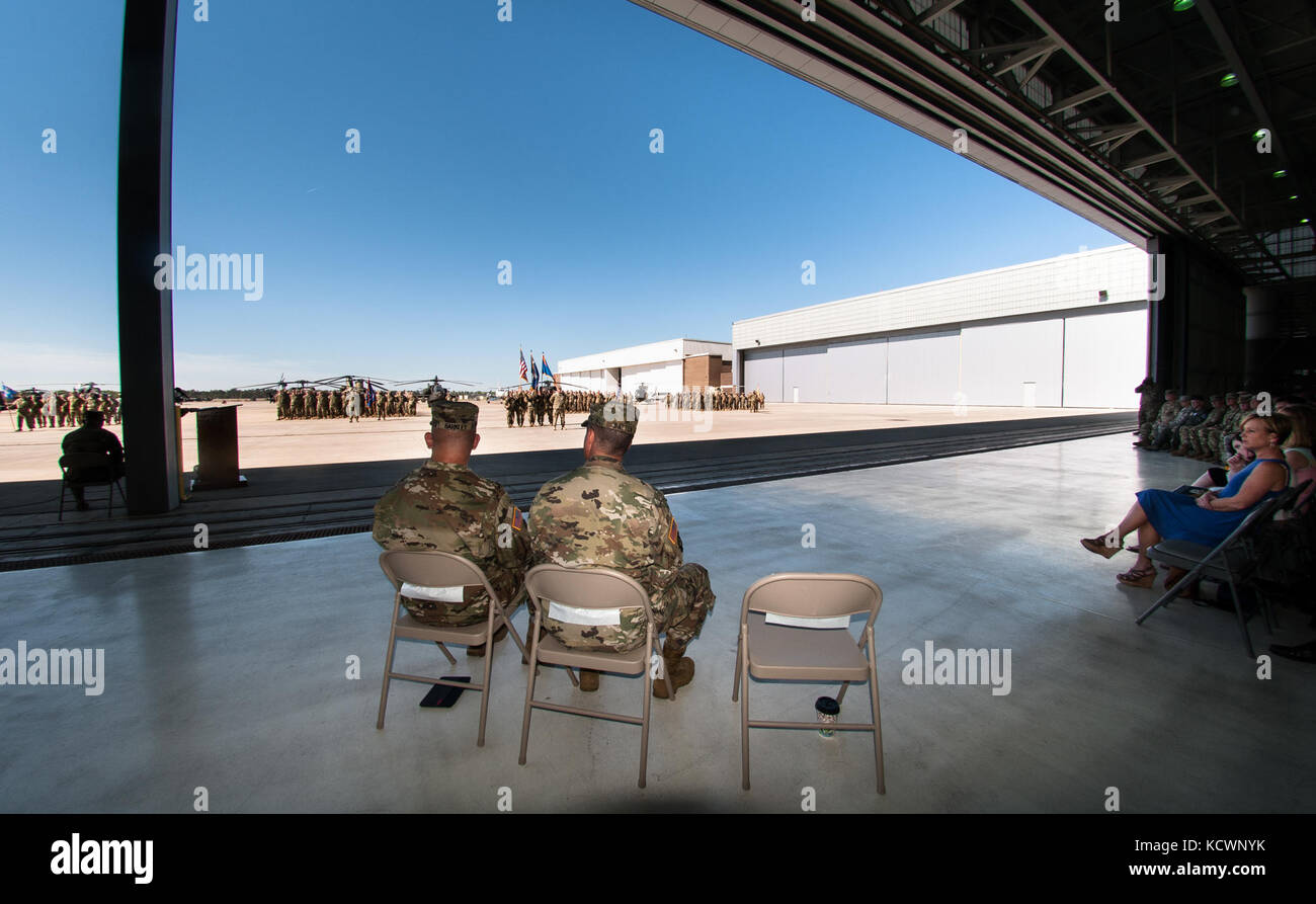 South Carolina Army National Guard Soldiers with 59th Aviation Troop ...