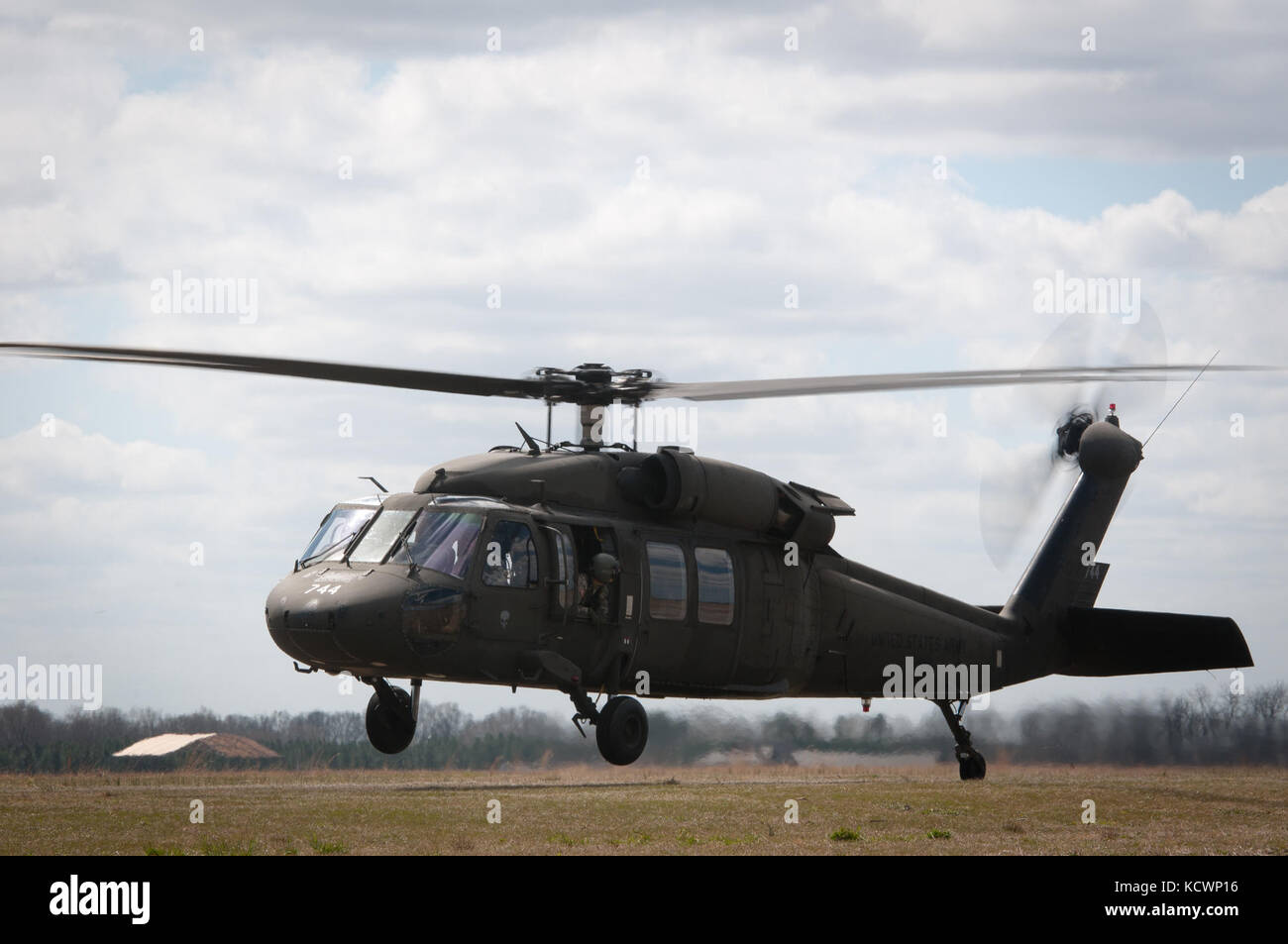 U.S. Soldiers from the 59th Aviation Troop Command, South Carolina Army ...