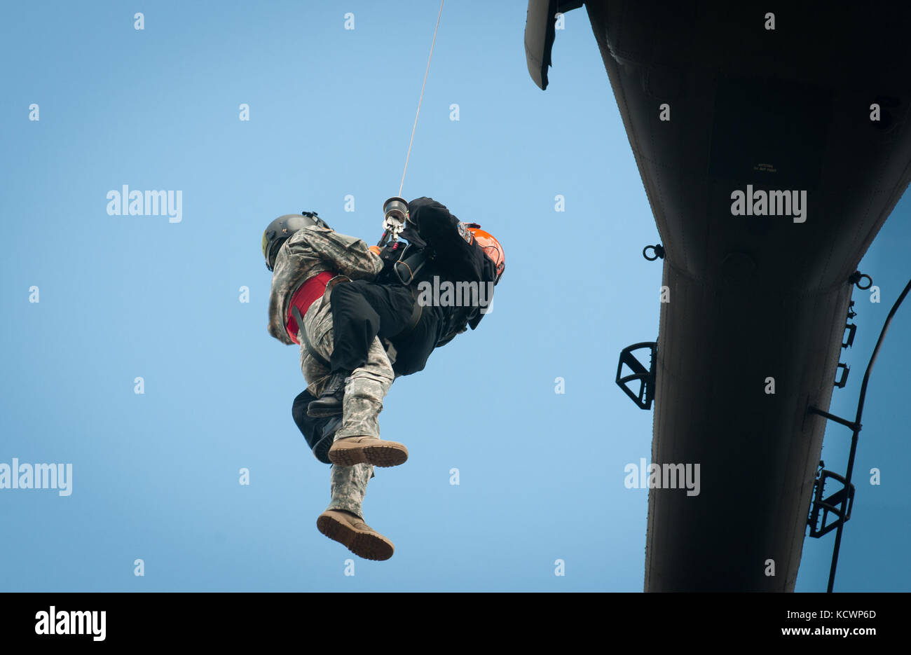 U.S. Soldiers from the 59th Aviation Troop Command, South Carolina Army ...
