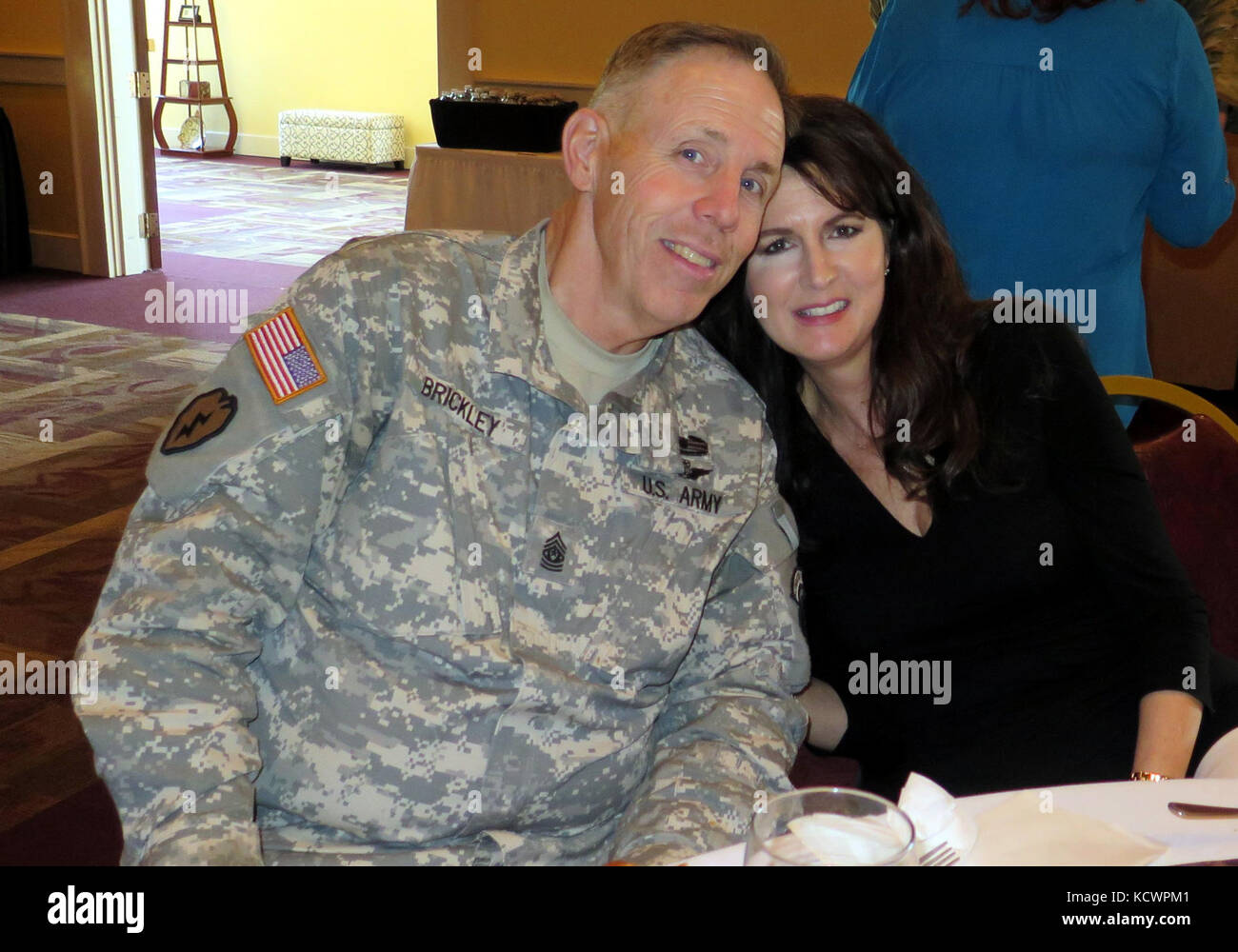 Members of the South Carolina Army and Air National Guard honor their ...