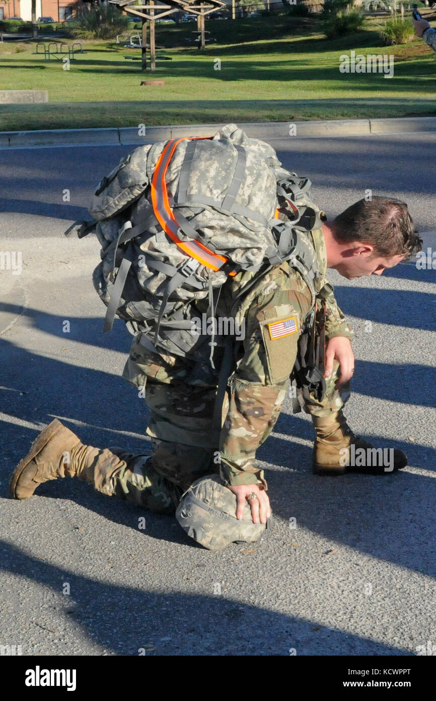 A Soldier from the 1st Battalion 118th Infantry Regiment, 218th ...