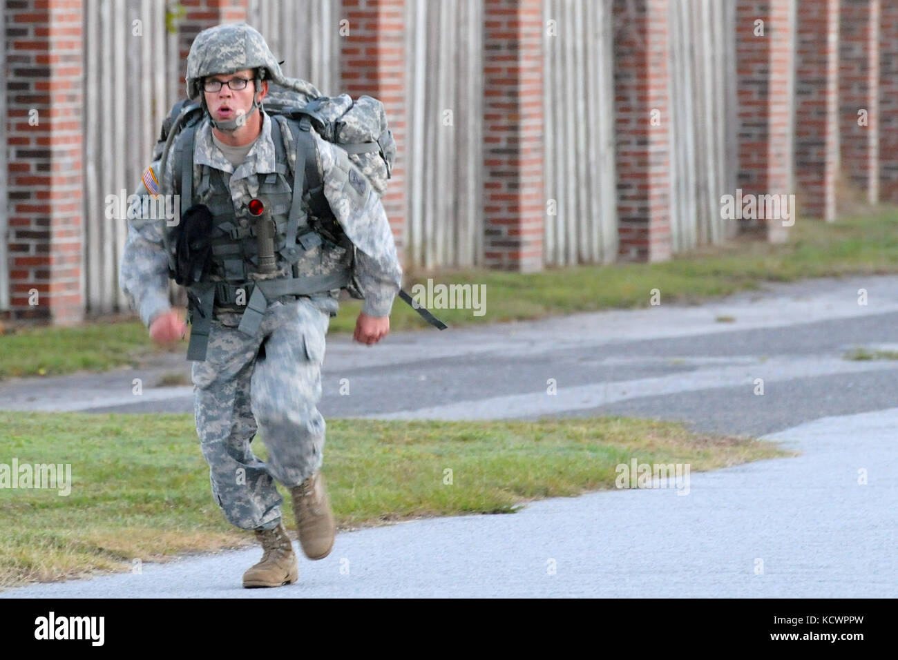 U.S. Army Sgt. Wesley Bergerson, 1st Battalion 118th Infantry Regiment ...