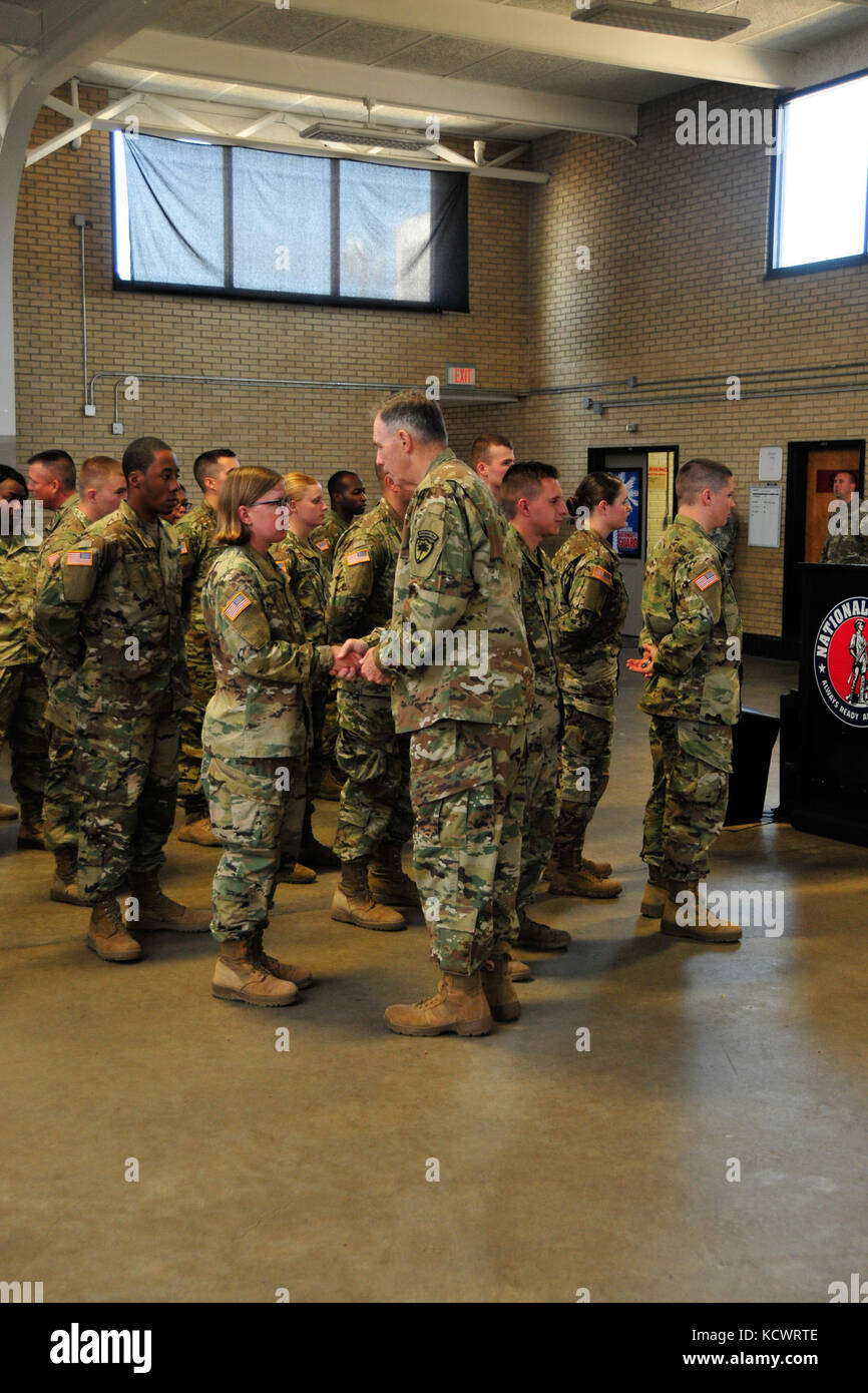 South Carolina Army National Guard Soldiers attend one last drill with ...