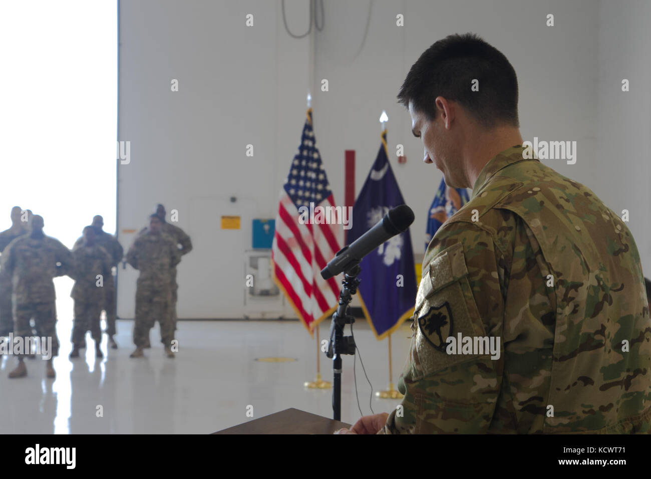 U.S. Army Soldiers of A-Company, 1-111th General Support Aviation ...