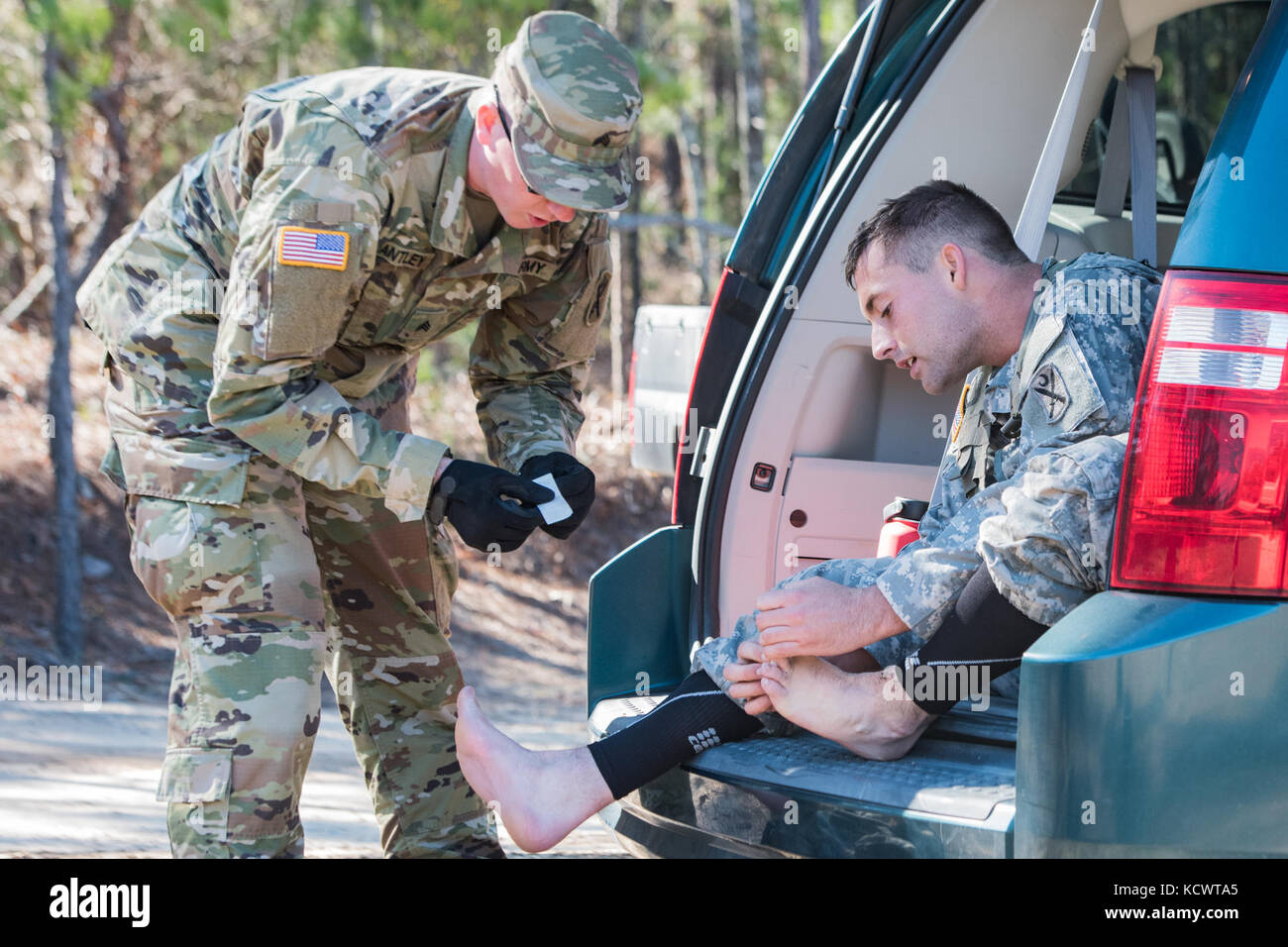 218th maneuver enhancement brigade hi-res stock photography and images ...
