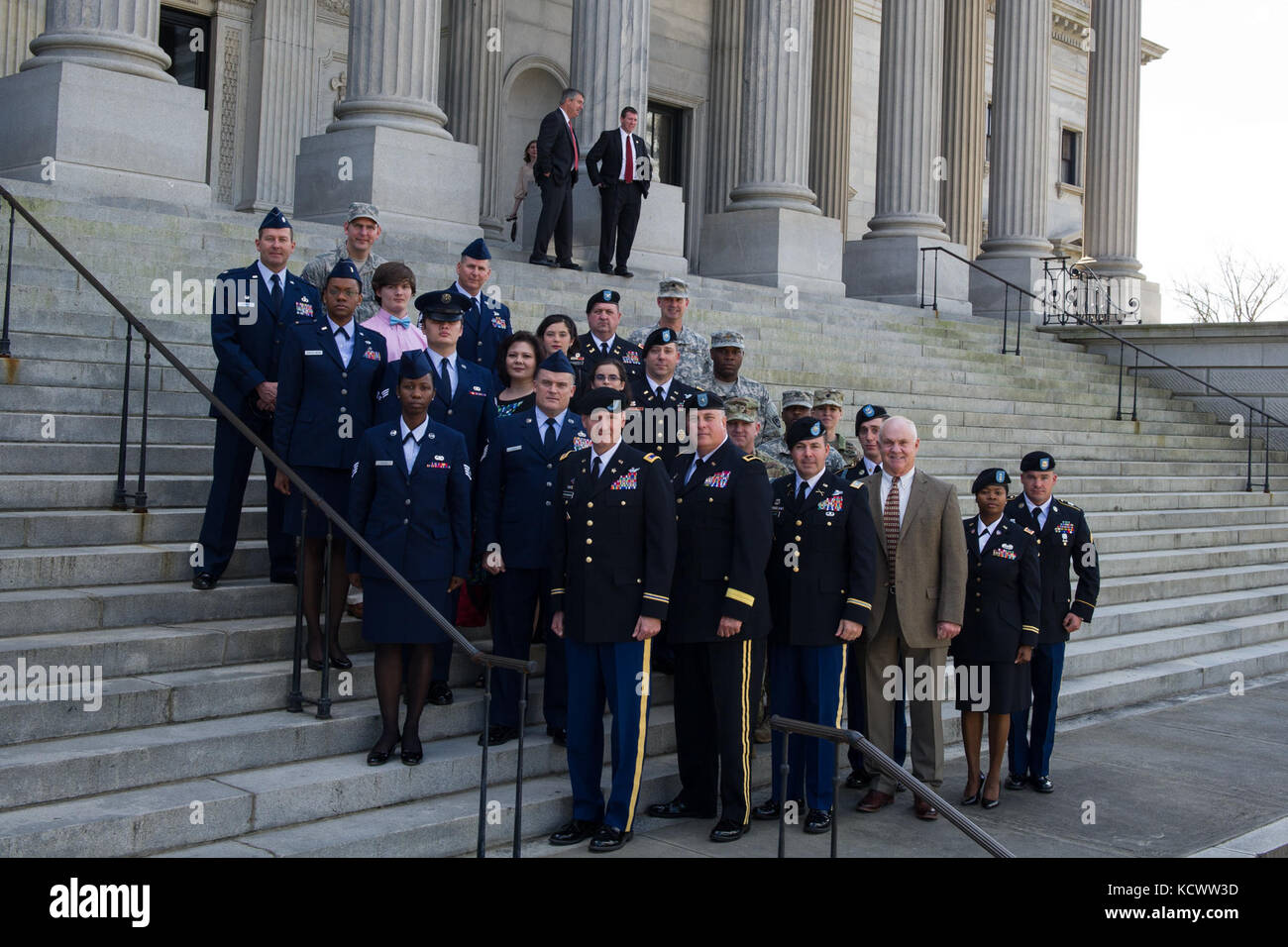 U.S. Soldiers and Airmen assigned to the South Carolina National Guard ...