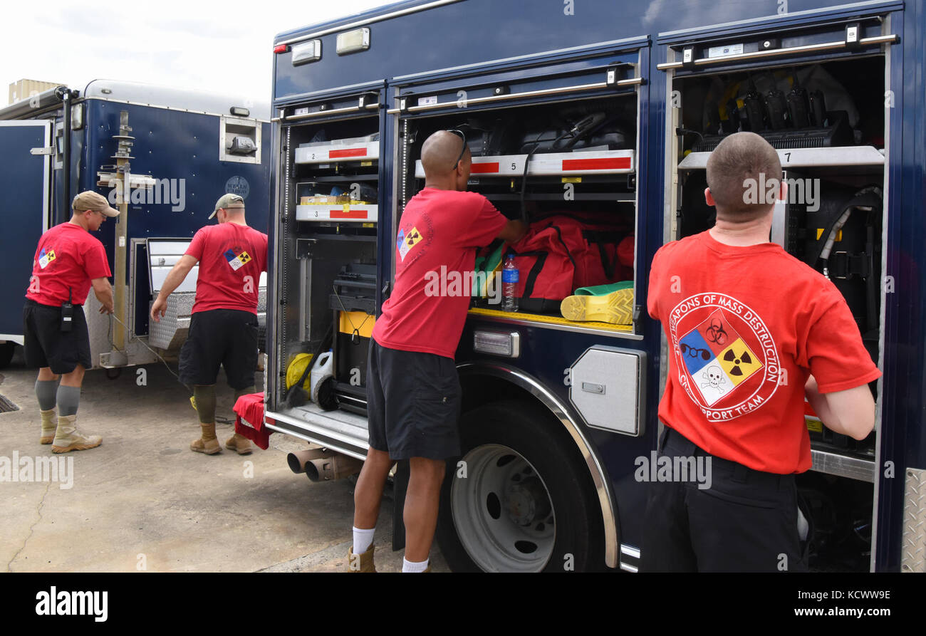 Military civilian cooperation hi-res stock photography and images - Alamy