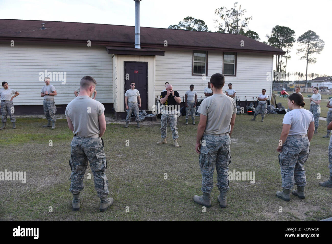 Members of the South Carolina National Guard Pre-Mobilization Training ...