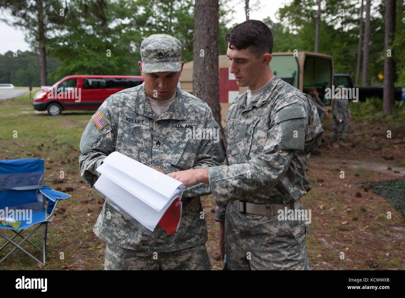 U.S. Army Staff Sgt. Nick Kelley, 1-118th Infantry, sponsors South ...